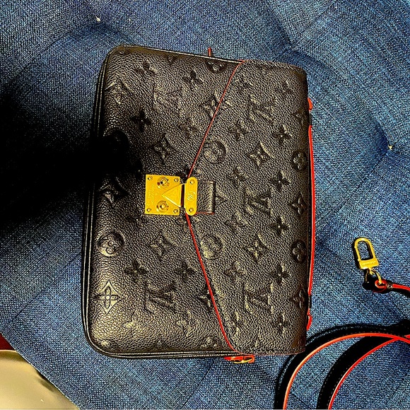 Bags | Navy Blue Bag With Red Interior It Was A Gift I Wore It Once ...